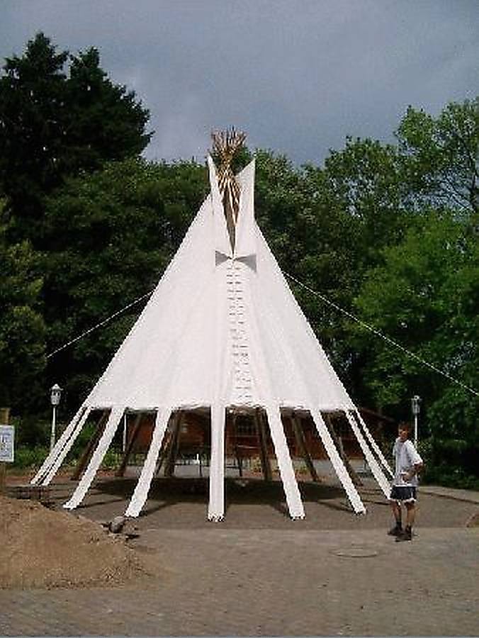 Native American Tipis | FamWest natural tents