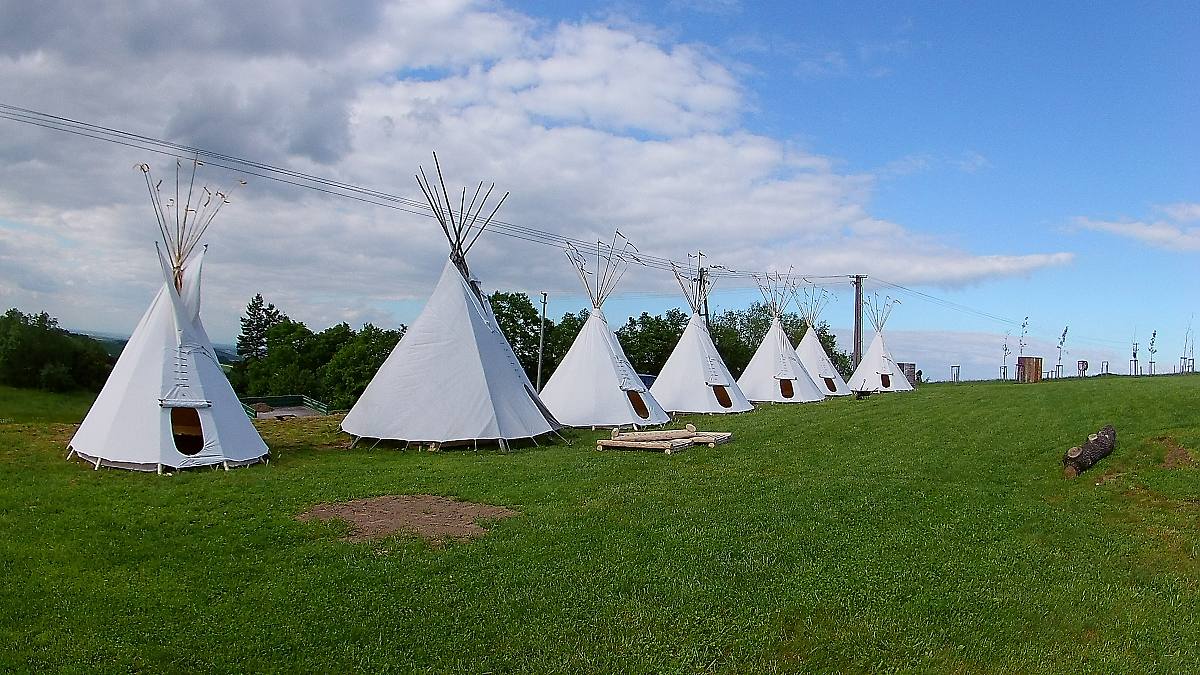 Tipi village - summer camp