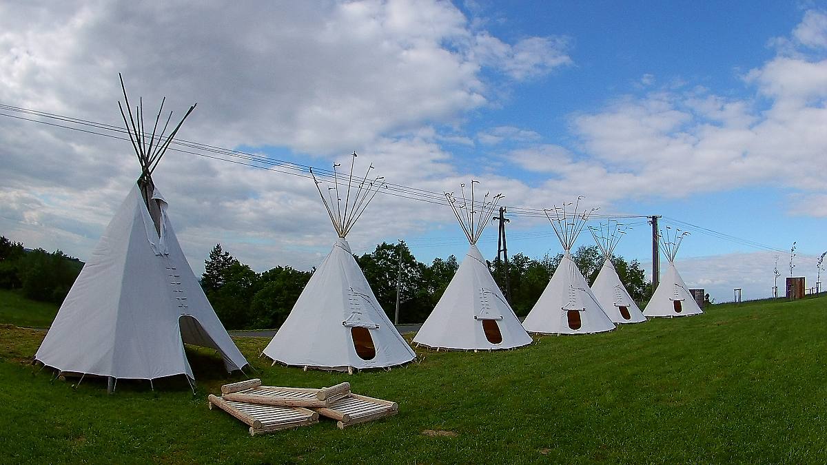 Tipi village - summer camp