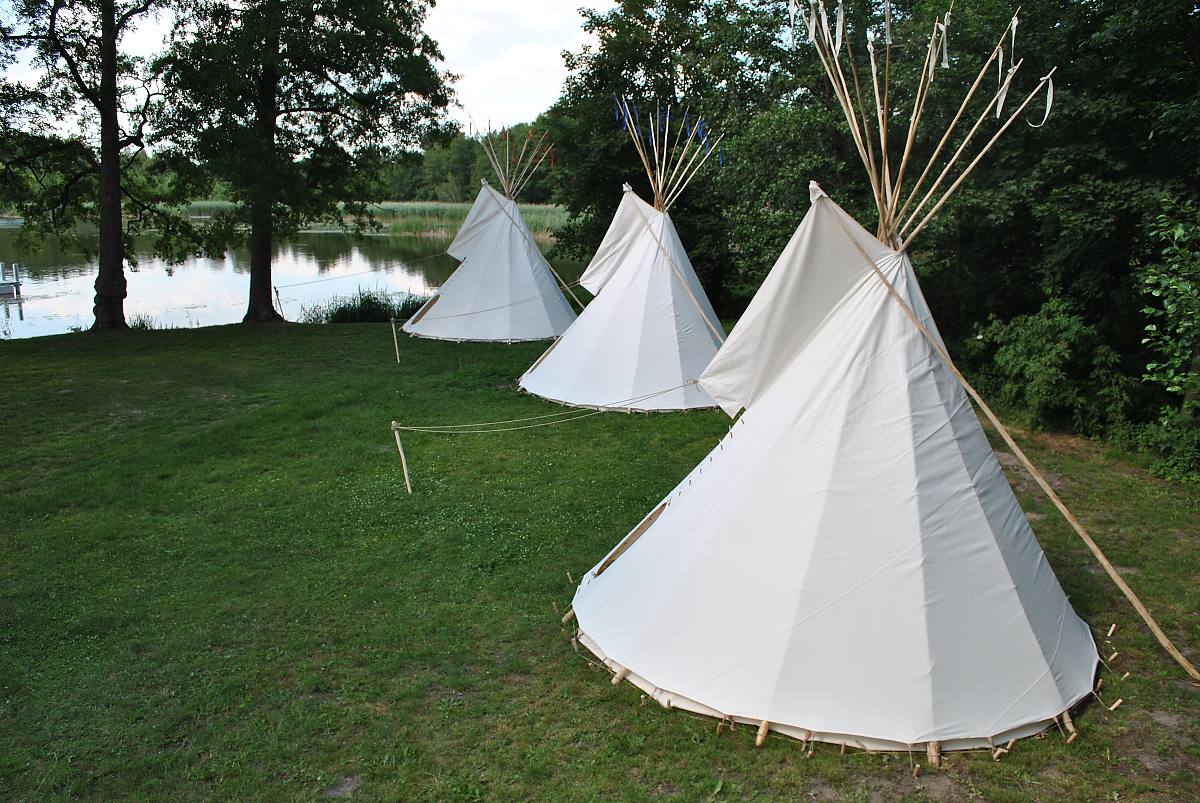Tipi village - summer camp
