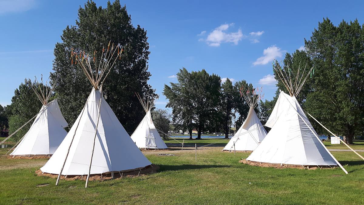 Tipi village - summer camp